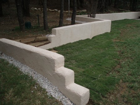 Stucco-Retaining-Wall.jpg - Ideal Landscape Services